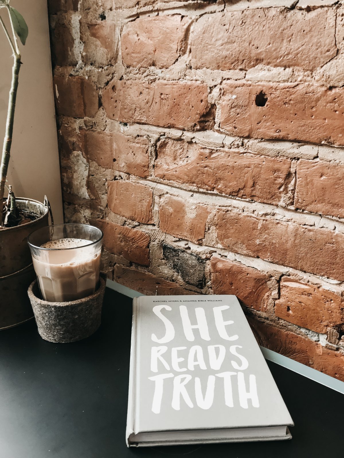 nine of my favourite cafes in montreal - leviandvictoria.co