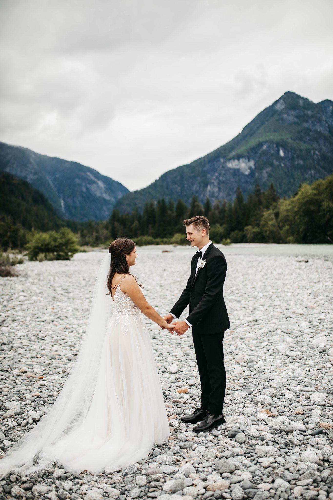 Bride Surprises Groom with Helicopter Ride | Intimate Vancouver ...